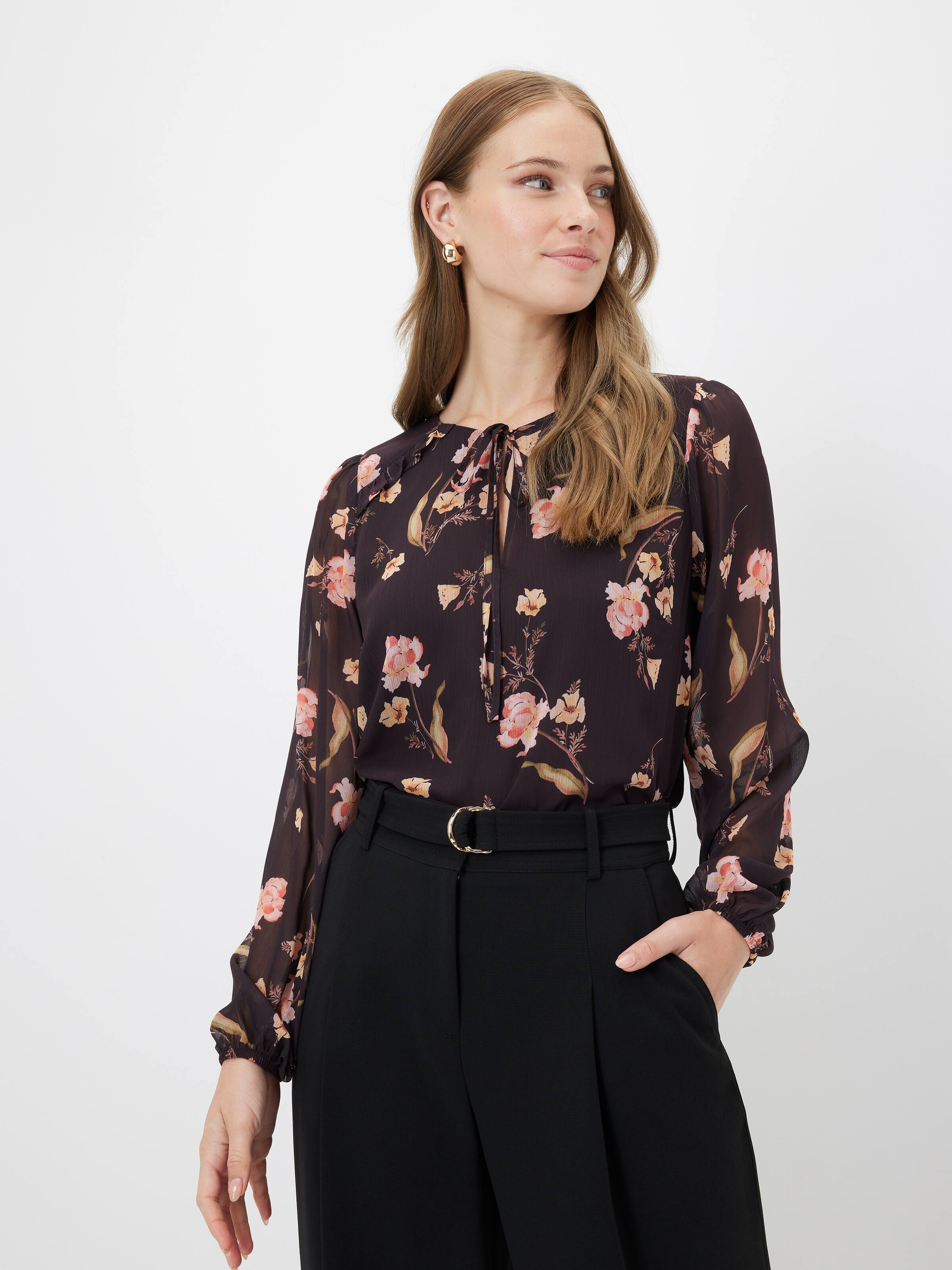 Rylee Ruffle Blouse Falling Floral - Portmans Online